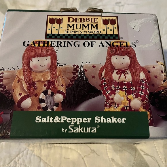 Sakura | Kitchen | New Debbie Mumm Salt Pepper Shakers Set | Poshmark